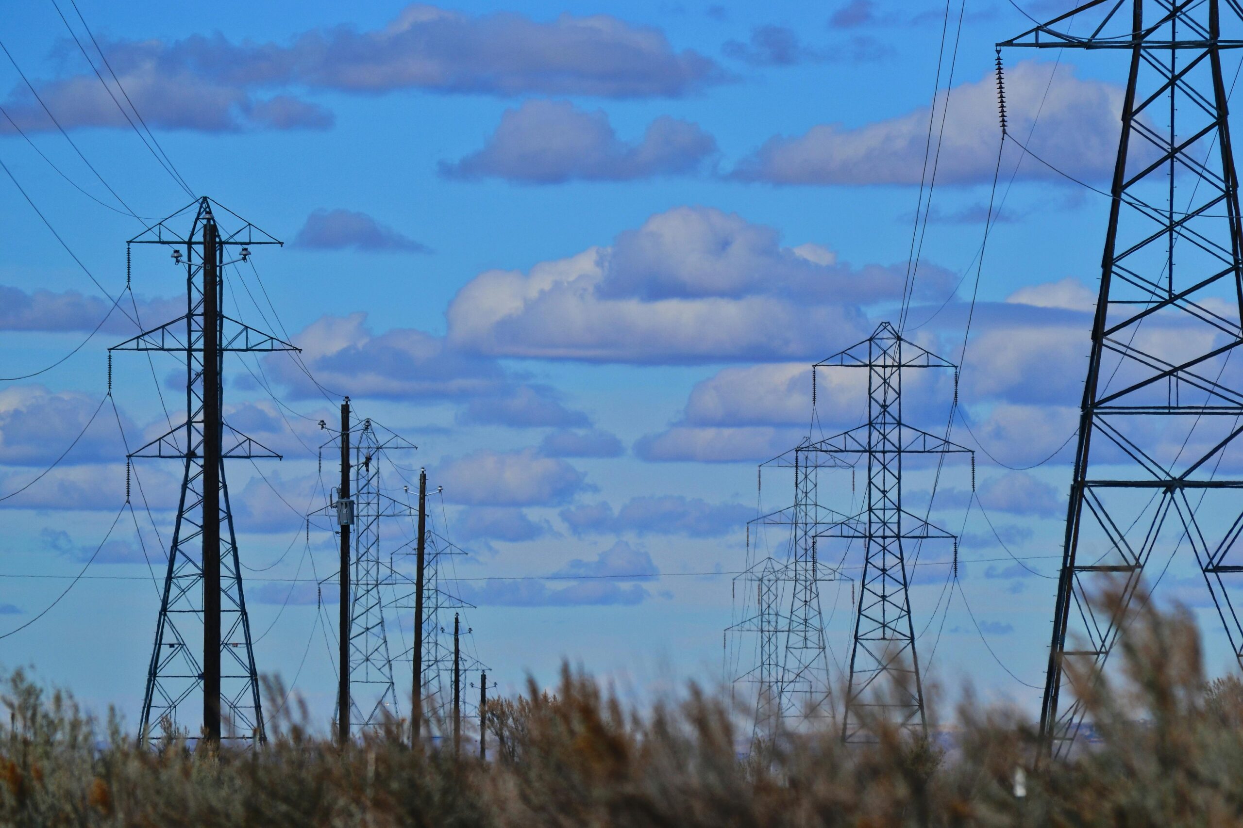 PUCT announces $240M investment in power grid projects outside ERCOT