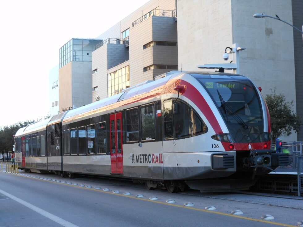 Feds deliver positive rating for Austin's $7.1B light rail project ...